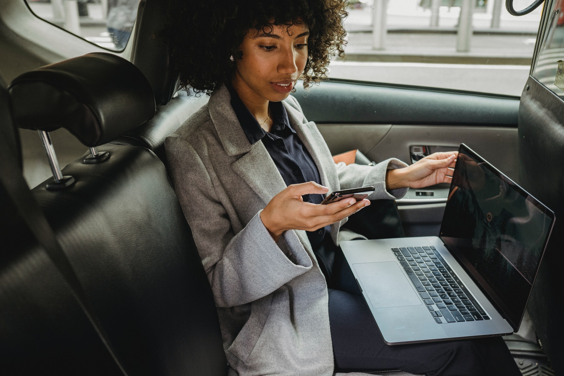 How Connected Cars Are Shaking Up The Auto Industry - DigitalAdBlog